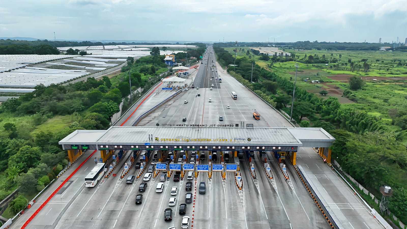 Jasa Marga Berlakukan Contraflow di Ruas Tol Jagorawi Arah Puncak - Kedai Pena